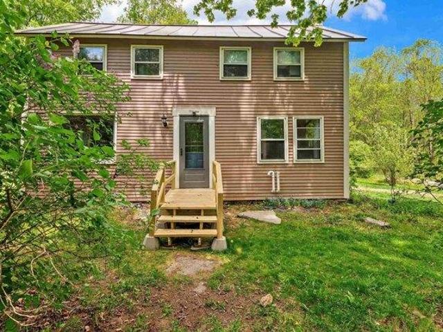 house with 2 bedroom, Hartford VT DS103224335