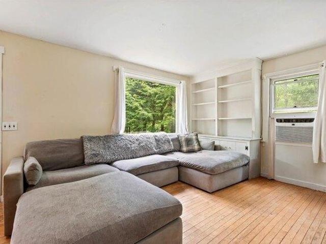 house with 2 bedroom, Hartford VT ES105159242