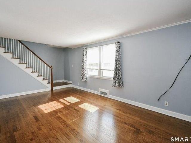 house with 2 bedroom, Hartford CT DLS102594201