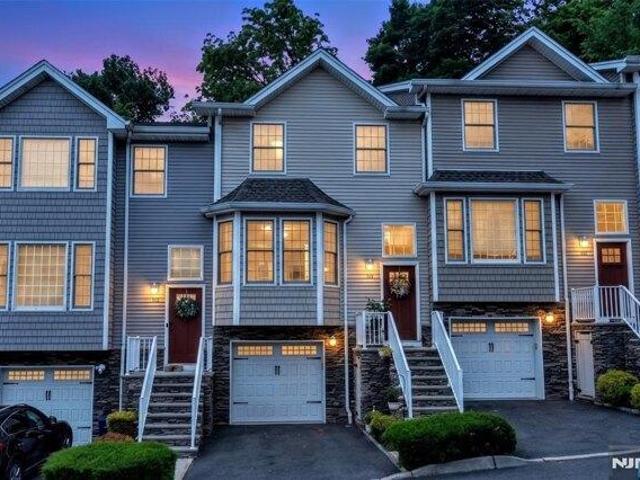 house with 2 bedroom, Hasbrouck Heights NJ DS102798493