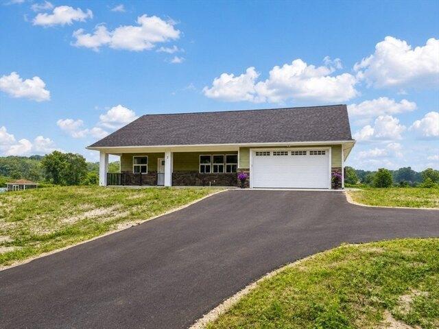 house with 2 bedroom, Hatfield MA DS104233831