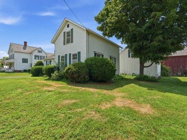house with 2 bedroom, Hatfield MA ES104605050
