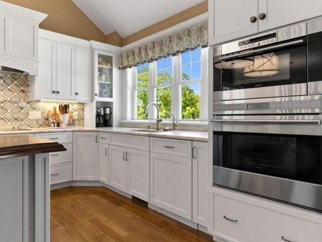 house with 2 bedroom, Haverhill MA ES103223880