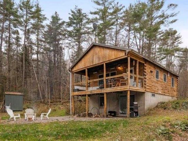 house with 2 bedroom, Haverhill NH DS104075801
