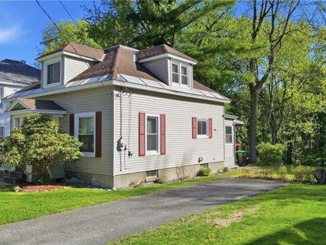 house with 2 bedroom, Herkimer NY ES103626975