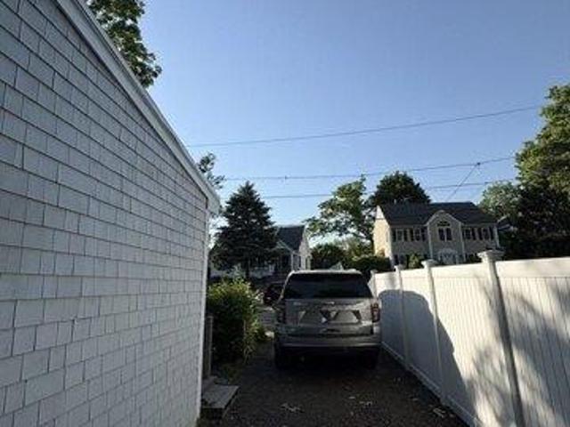house with 2 bedroom, Hingham MA ES103033858