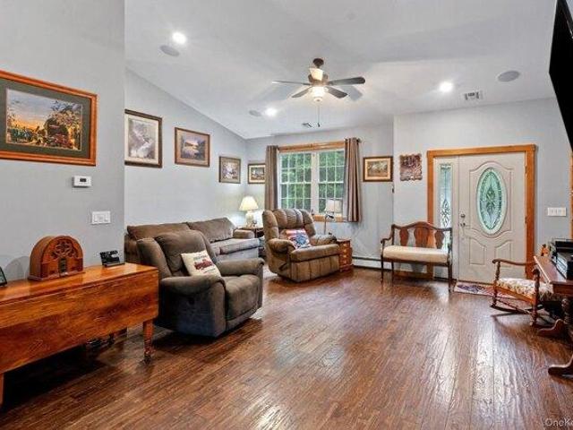 house with 2 bedroom, Highland NY ES104902593