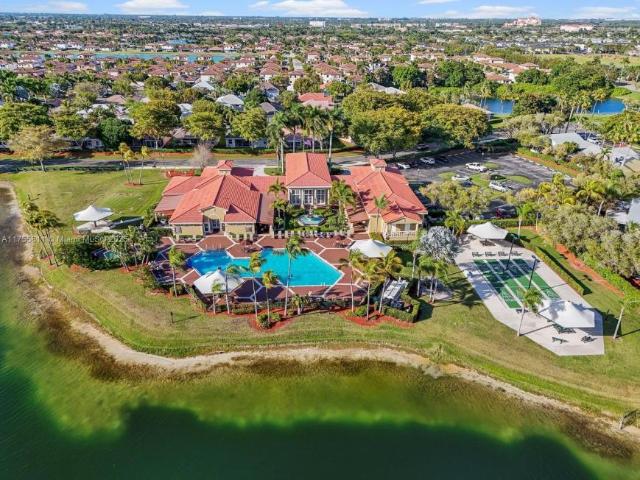 house with 2 bedroom, Homestead Fl FL DS102661673