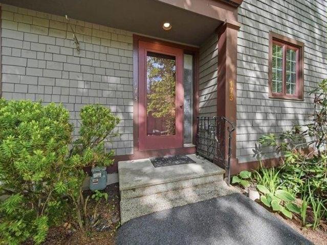 house with 2 bedroom, Hooksett NH DLS103016672