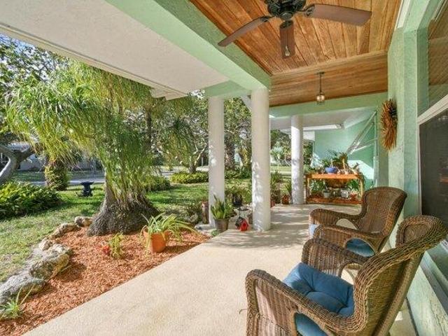 house with 2 bedroom, Hobe Sound FL DS88698961