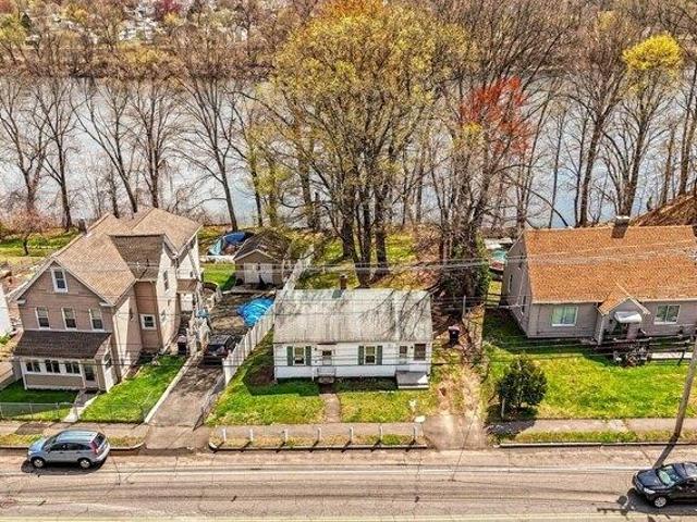 house with 2 bedroom, Holyoke MA DLS101857720