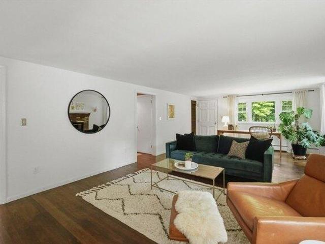 house with 2 bedroom, Holden MA ES103620269