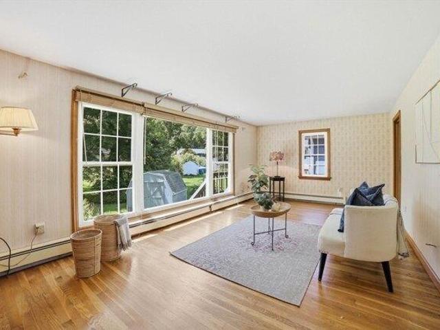 house with 2 bedroom, Holden MA ES105127582