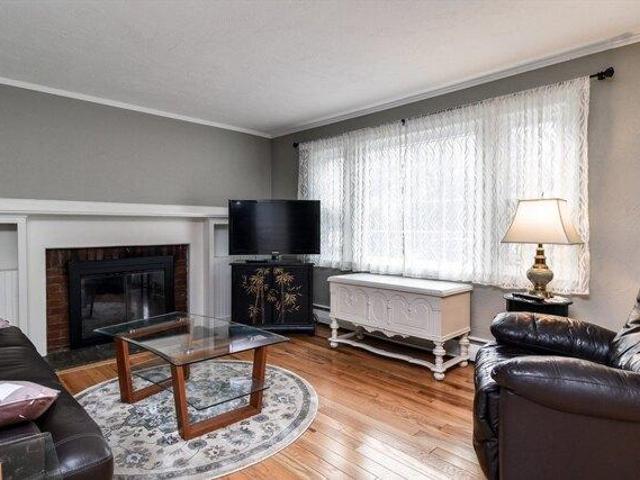 house with 2 bedroom, Holliston MA DS103494662