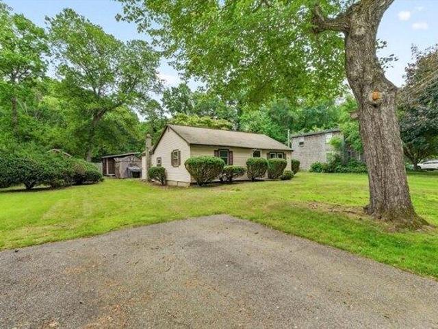 house with 2 bedroom, Holliston MA DS104299161