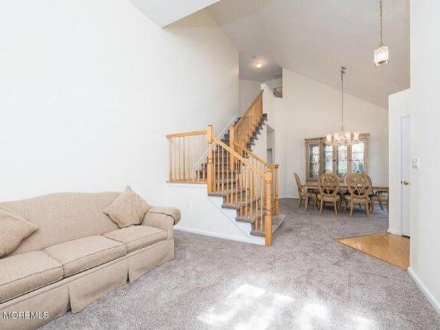 house with 2 bedroom, Holmdel NJ ES104649872