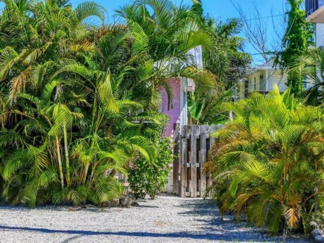 house with 2 bedroom, Holmes Beach FL DS102396821