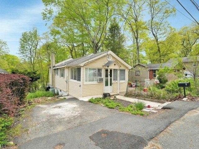 house with 2 bedroom, Hopatcong NJ DS102529009