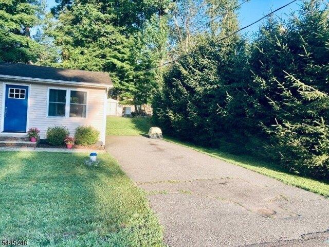 house with 2 bedroom, Hopatcong NJ ES104849120