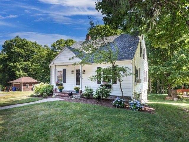 house with 2 bedroom, Hopedale MA ES104835784