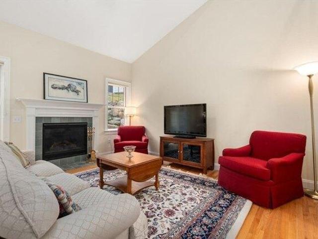 house with 2 bedroom, Hopkinton MA ES105291613