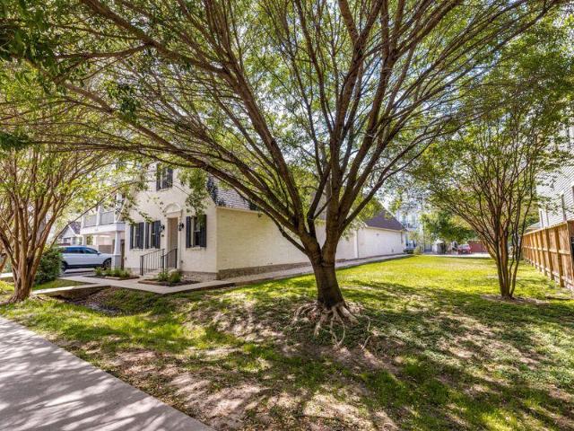 house with 2 bedroom, Houston TX DS100973220