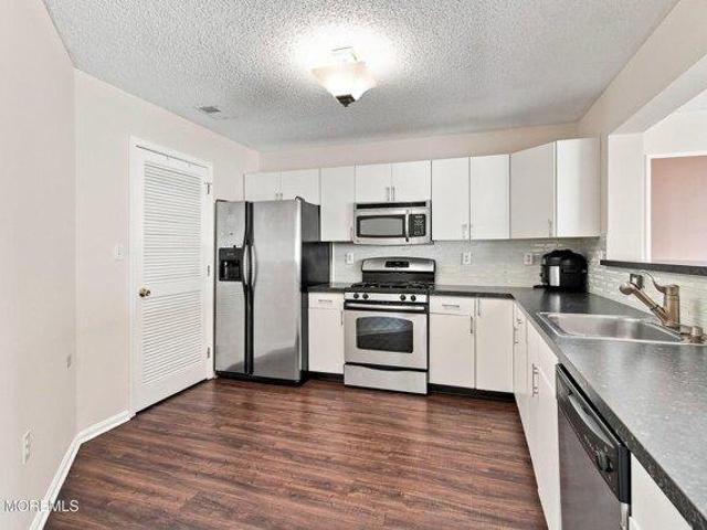 house with 2 bedroom, Howell NJ ES105176011