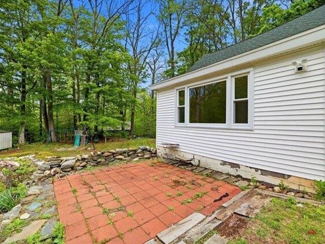 house with 2 bedroom, Huntington MA ES103160086