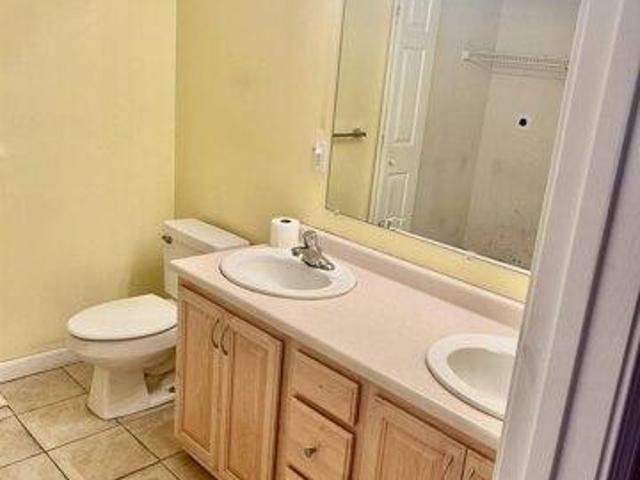 house with 2 bedroom, Hudson NH DS102029082