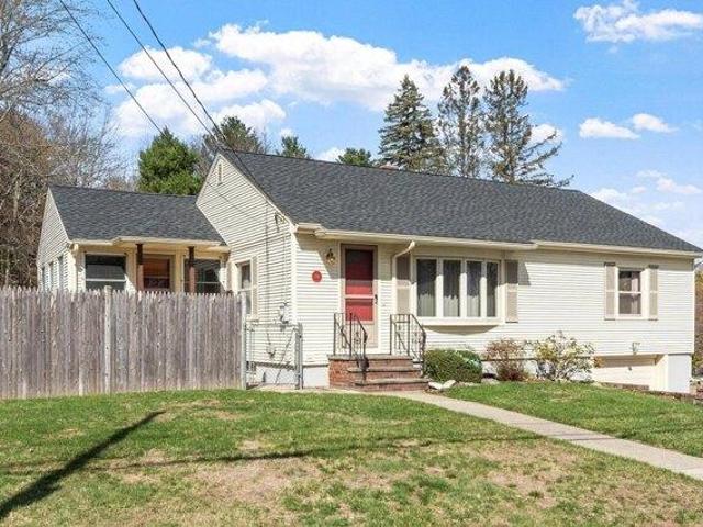 house with 2 bedroom, Hudson NH DS102118772
