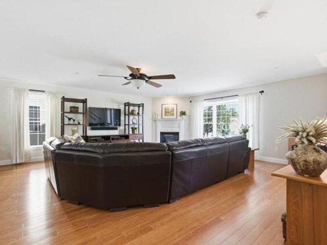 house with 2 bedroom, Hudson NH ES103160369
