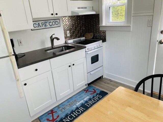 house with 2 bedroom, Hyannis MA DS102708677