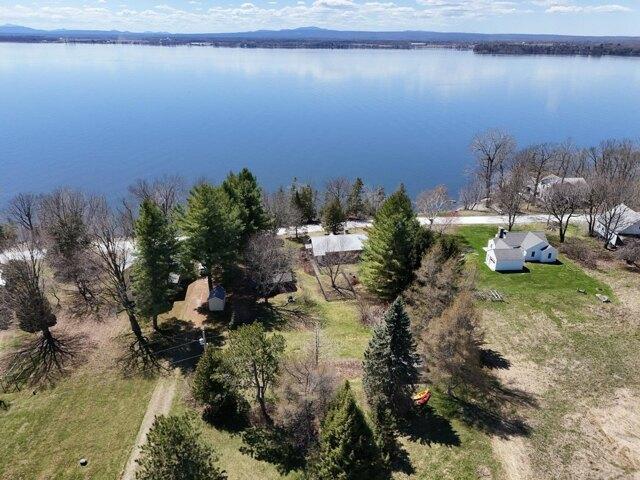 house with 2 bedroom, Isle La Motte VT ES104152501