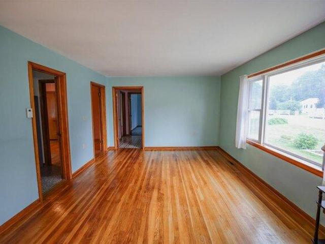 house with 2 bedroom, Jericho VT ES105204588