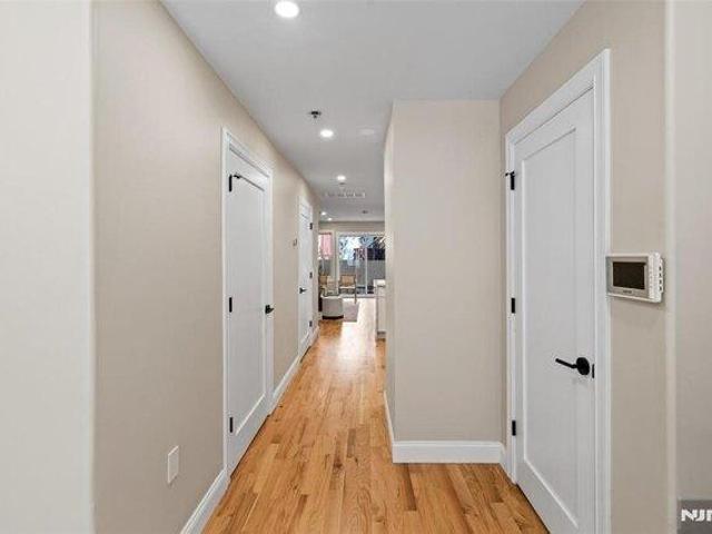 house with 2 bedroom, Jersey City NJ DLS101783539