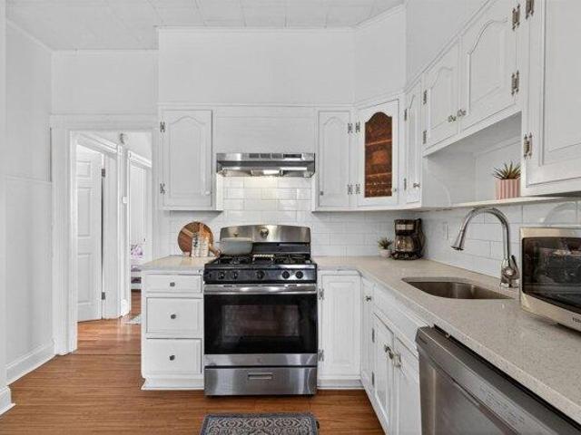 house with 2 bedroom, Jersey City NJ ES104236603