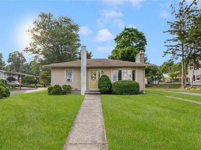 house with 2 bedroom, Johnston RI DS104235785