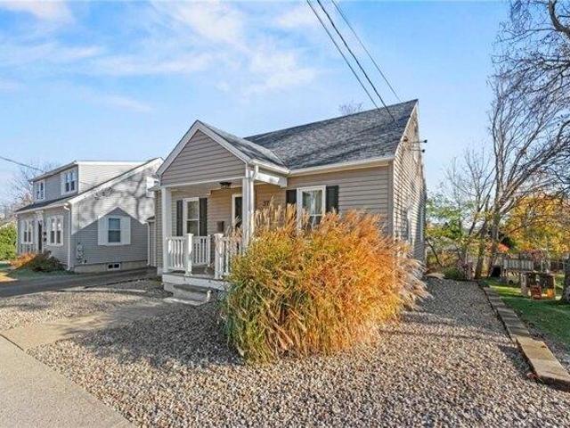 house with 2 bedroom, Johnston RI ES103442000