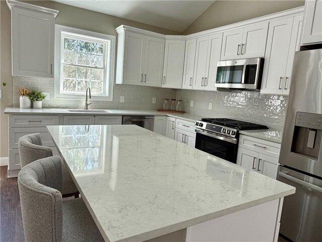 house with 2 bedroom, Johnston RI ES105106752