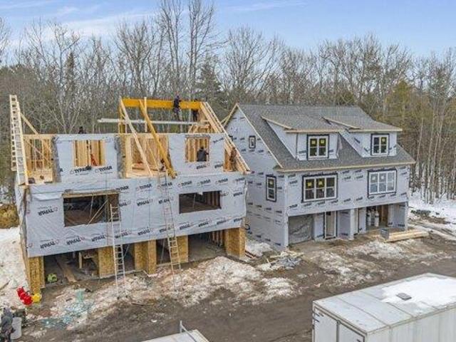 house with 2 bedroom, Kennebunk ME DLS103033774