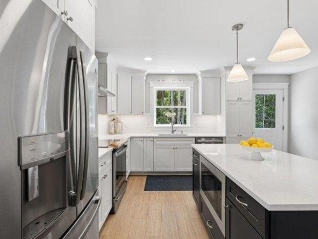 house with 2 bedroom, Kennebunk ME ES105276888