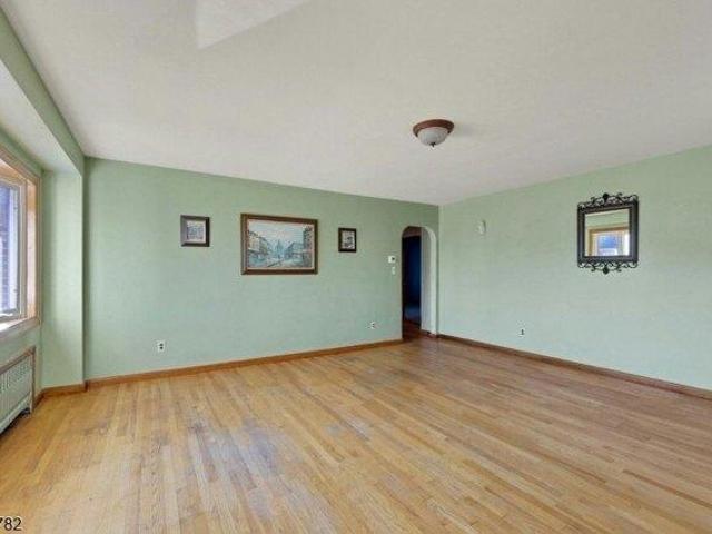house with 2 bedroom, Kearny NJ ES104478351