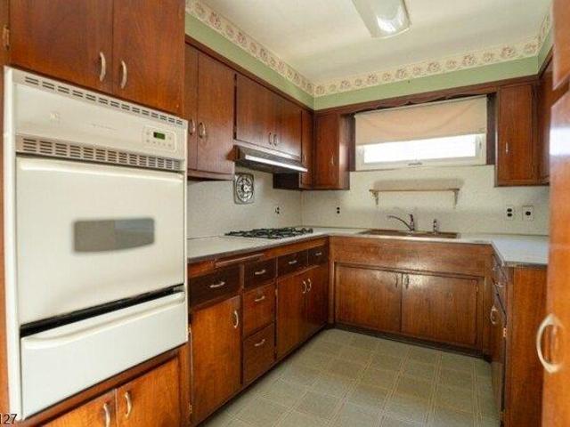 house with 2 bedroom, Kearny NJ ES104539585