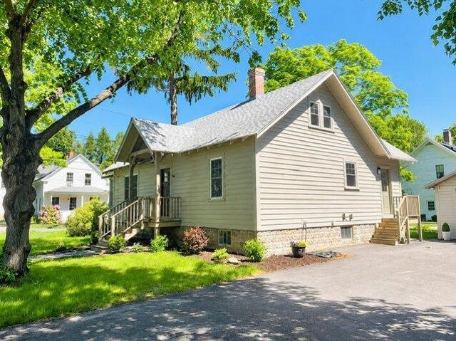 house with 2 bedroom, Keene NH DS103072892