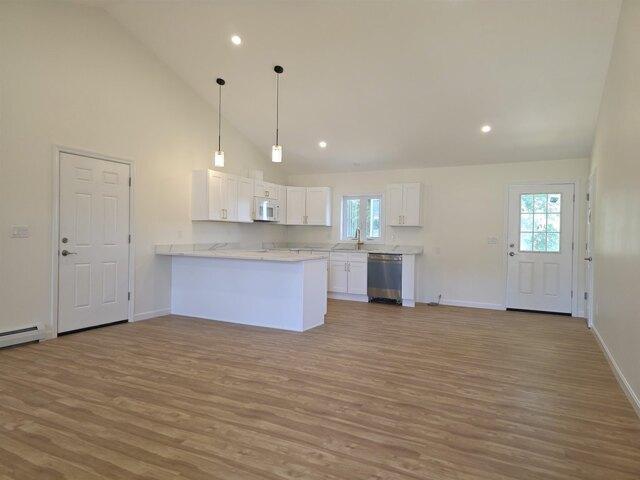 house with 2 bedroom, Keene NH ES104649991