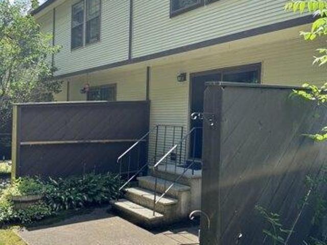 house with 2 bedroom, Keene NH ES104790735