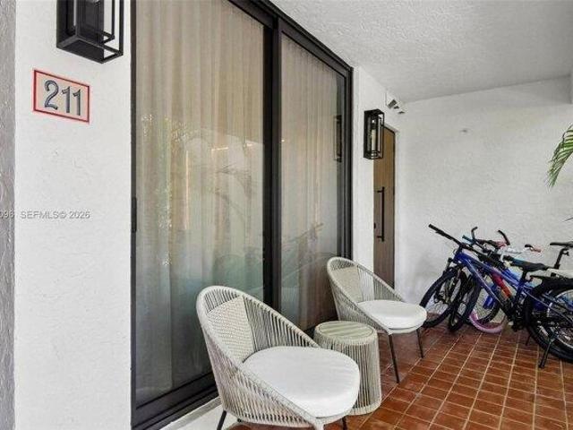 house with 2 bedroom, Key Biscayne FL ES104900021