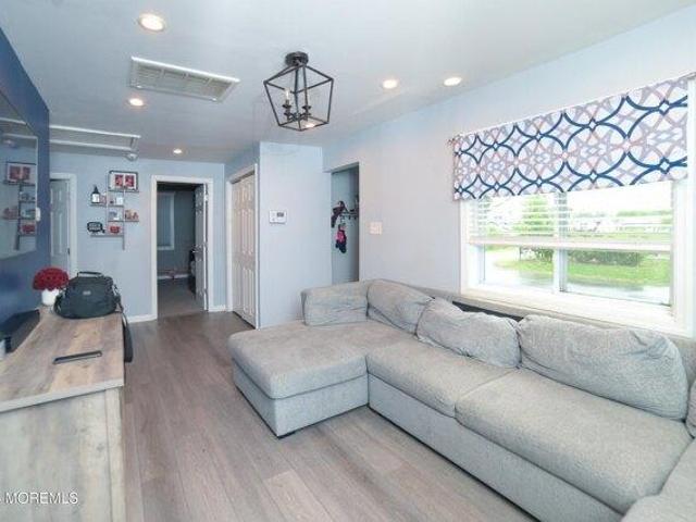 house with 2 bedroom, Keyport NJ ES104649862