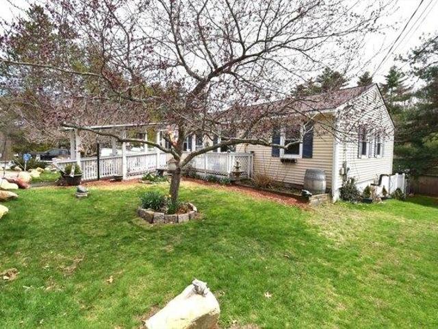 house with 2 bedroom, Kingston NH DS102761352