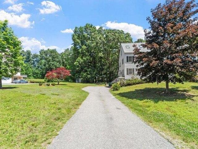 house with 2 bedroom, Kingston NH ES104233018